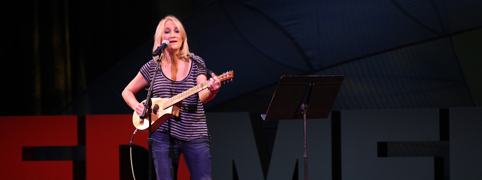 Take 3 songs and call me in the morning, OK? - TEDMED - Talks